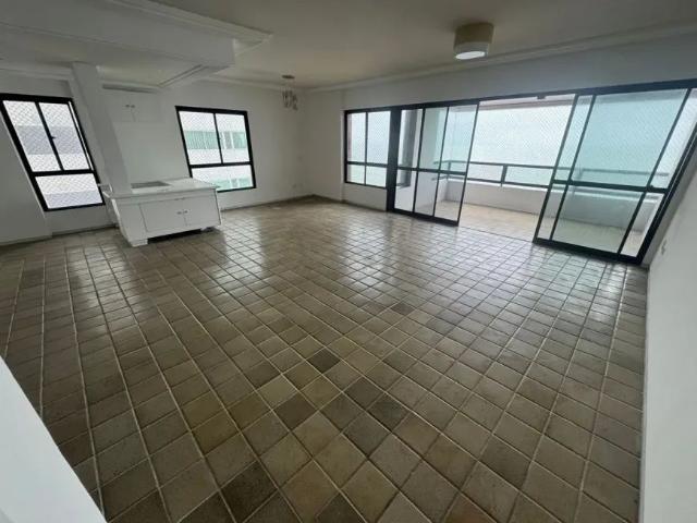 Apartamento com 4 Quartos para alugar, 205m² Piedade