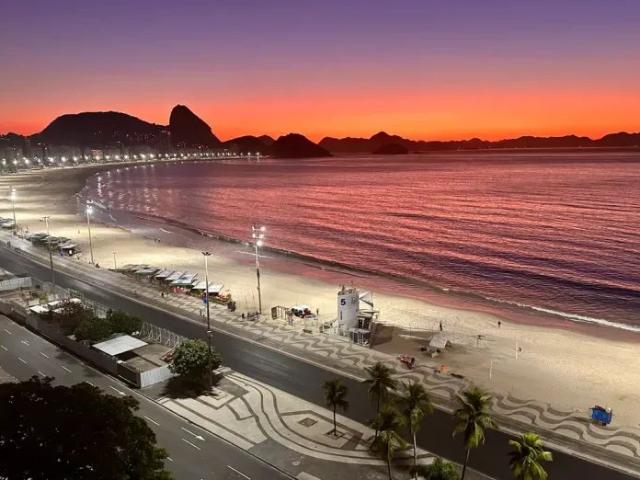Apartamento com 4 Quartos para alugar, 300m² Copacabana