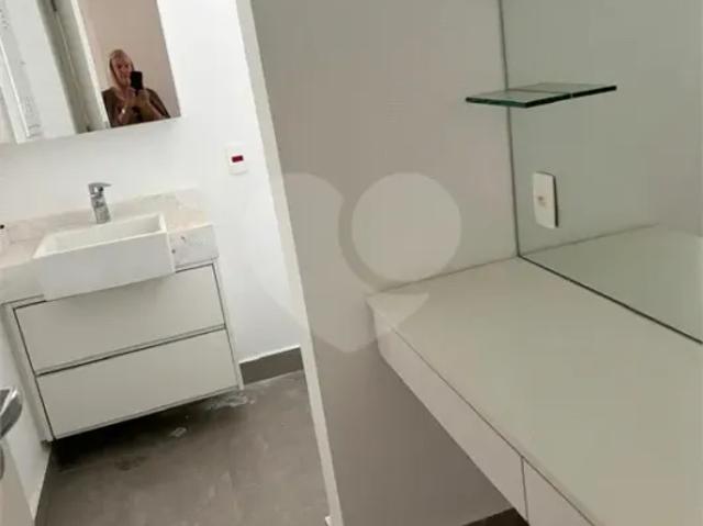 Apartamento com 4 quartos para locação em Cerqueira César SP