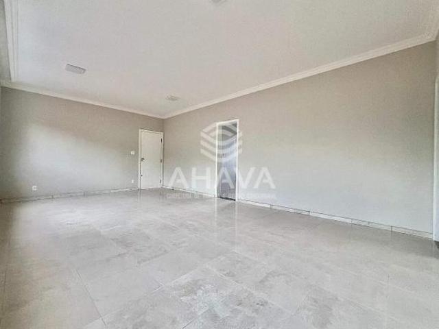 Apartamento com 4 Quartos sendo 1 Suíte à Venda, 115m², Itapoã, próximo à Avenida Dom Pedro I