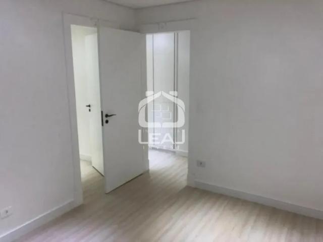 Apartamento com 4 quartos sendo 3 Suítes de 195 m² à Venda no Jardim Paulista