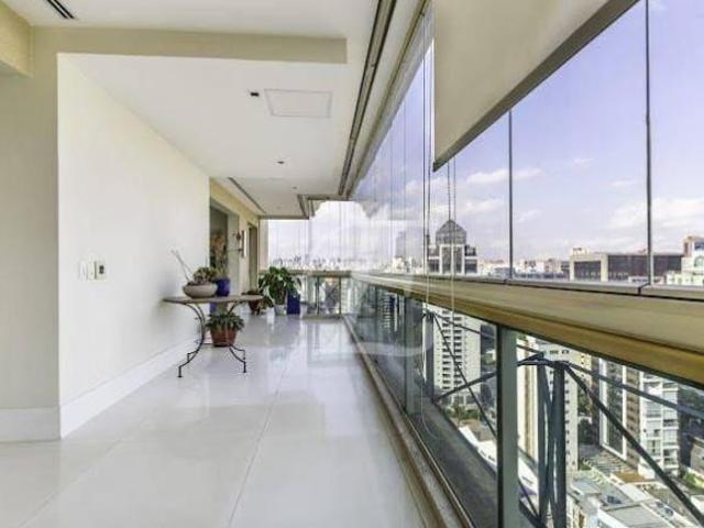 Apartamento com 4 quartos sendo 3 suítes à venda, 450 m² por R$ 18.900.000 Jardim Europa São Pau
