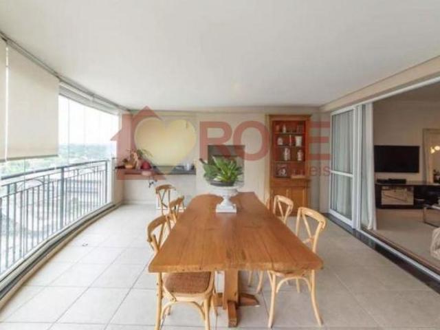 Apartamento com 4 Quartos sendo 3 Suítes e Varanda Gourmet com churrasqueira a carvão, no Bairro Cam