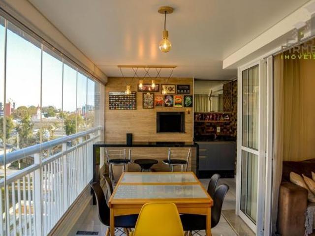 Apartamento com 4 quartos sendo 3 suítes