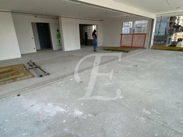 Apartamento com 4 quartos sendo 4 suítes à venda, 337 m² por R$ 8.400.000 Vila Clementino São Pa