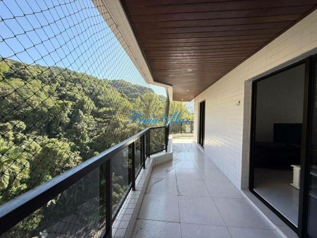Apartamento com 4 quartos, 145 m²