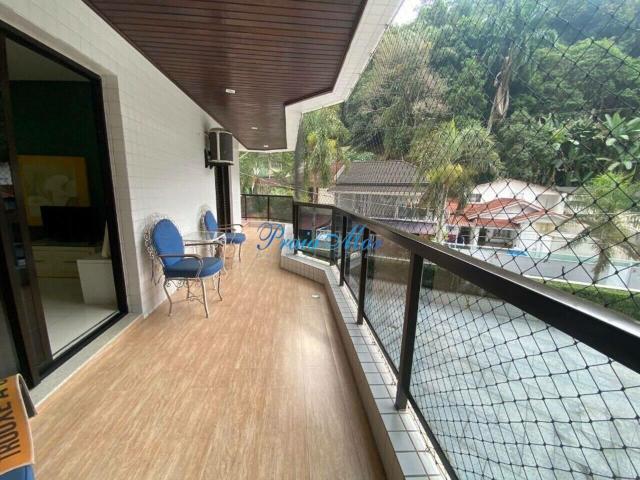 Apartamento com 4 quartos, 145 m²