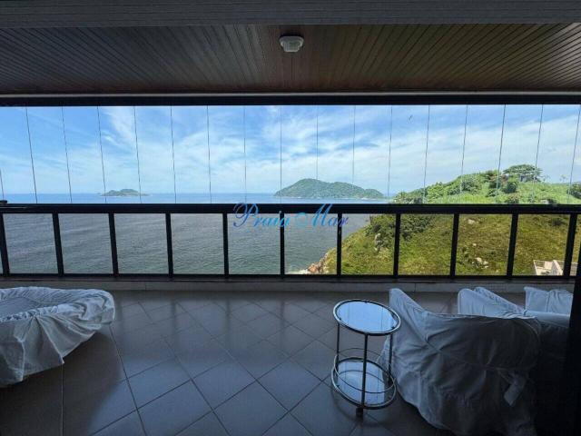 Apartamento com 4 quartos, 251 m²