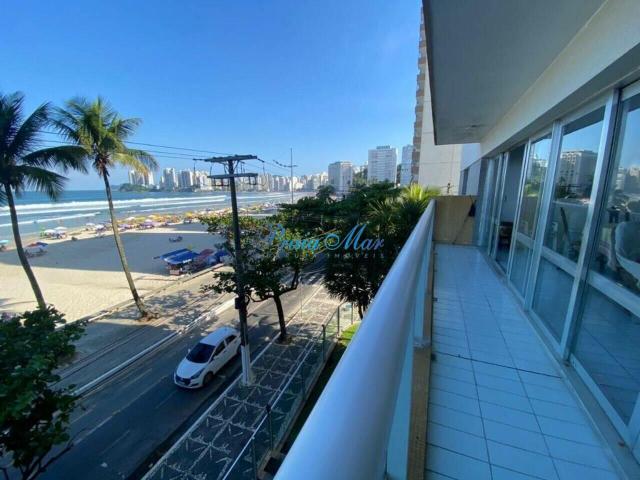 Apartamento com 4 quartos, 260 m²
