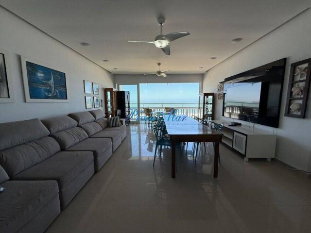 Apartamento com 4 quartos, 285 m²