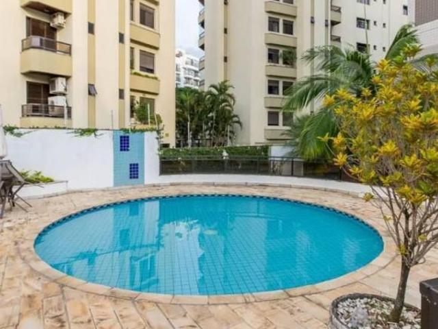 Apartamento com 4 quartos, 213m² Alto da Lapa