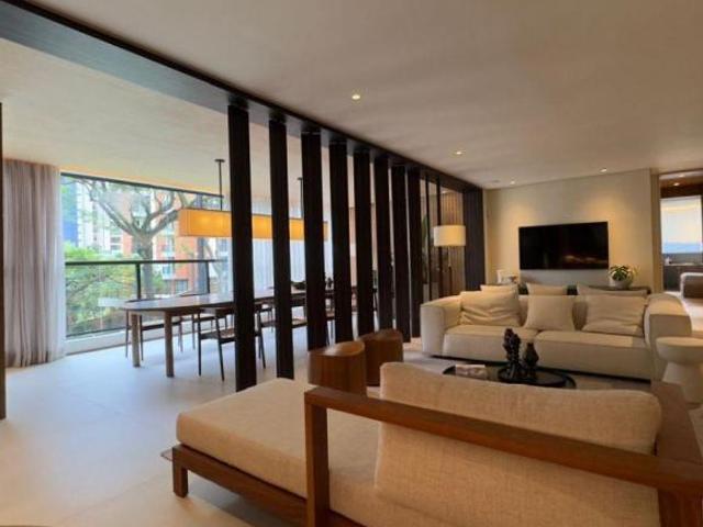 Apartamento com 4 quartos, 210 m² à venda em Chácara Klabin