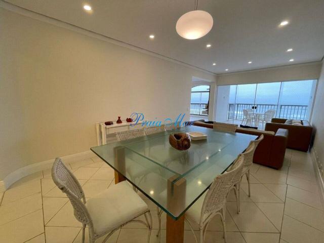 Apartamento com 4 quartos, 220 m²