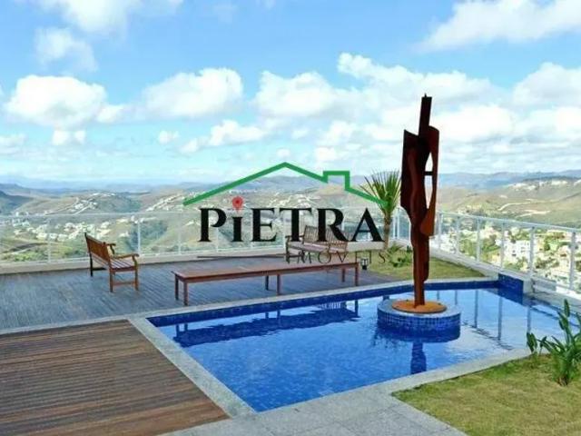 Apartamento com 4 Quartos 220m² a venda