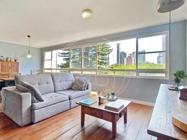 Apartamento com 4 Quartos
