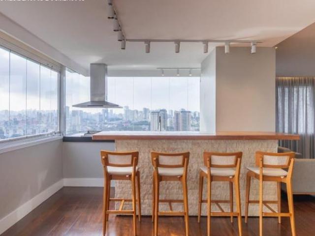 Apartamento com 4 suítes 3 vagas a venda no Jardim Marajoara