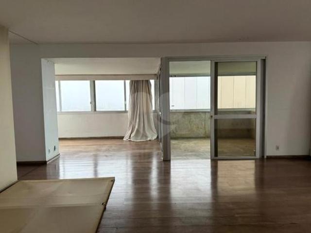 Apartamento com 4 suítes 3 vagas á venda no Jardim Marajoara, São Paulo