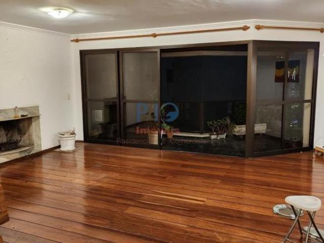 Apartamento com 4 suítes 3 vagas a venda no Panamby