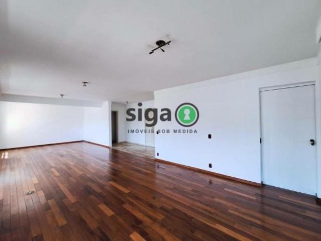 Apartamento com 4 Suítes, 260m2, 4 vagas, à venda na Vila Andrade