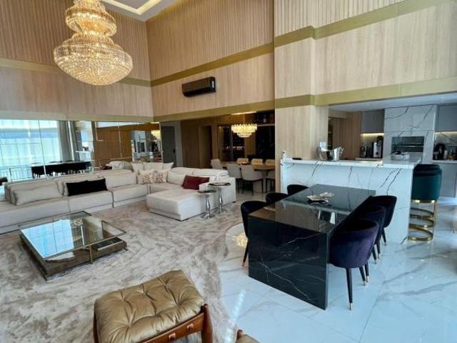 Apartamento com 4 suítes 4 vagas a venda no Morumbi