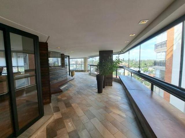 Apartamento com 4 suítes 4 vagas a venda no Panamby