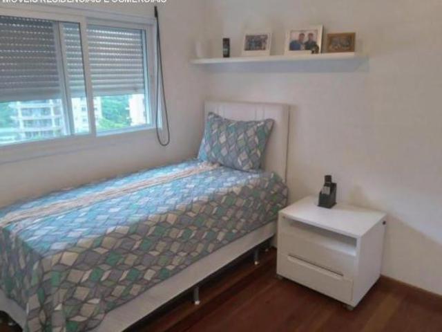 Apartamento com 4 suítes 4 vagas a venda no Panamby