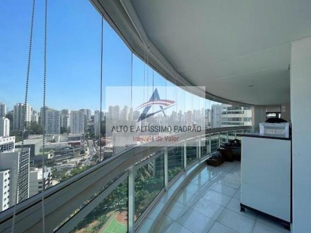 Apartamento com 4 suítes 4 vagas a venda no Panamby