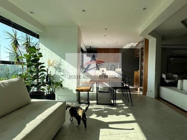 Apartamento com 4 suítes 4 vagas a venda no Panamby