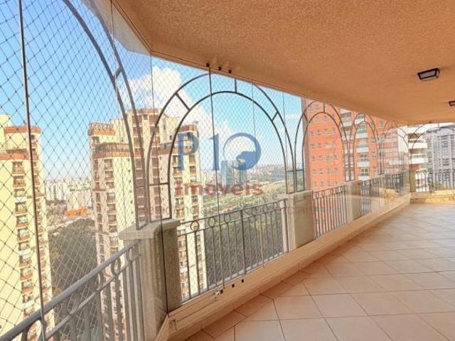 Apartamento com 4 suítes 4 vagas a venda no Panamby