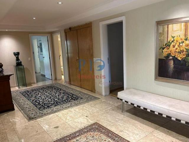 Apartamento com 4 suítes 4 vagas a venda no Panamby