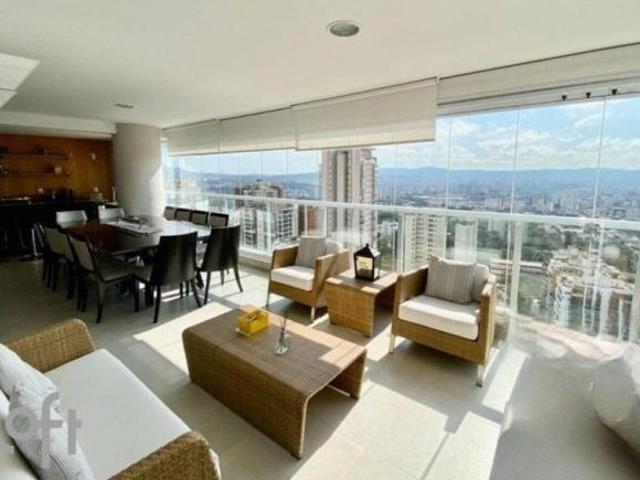Apartamento com 4 Suítes 4 vagas oportunidade