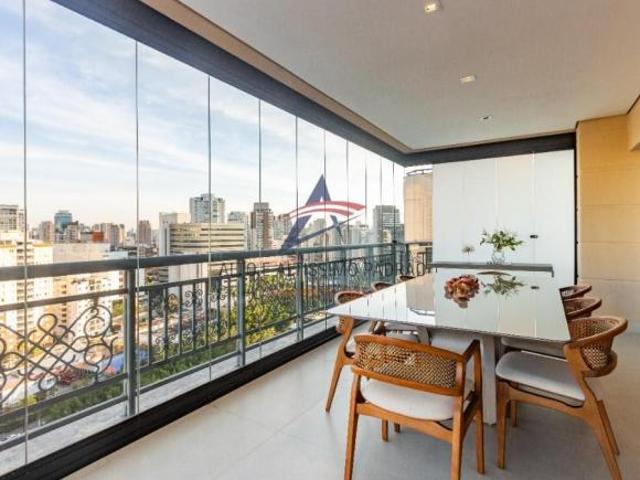 Apartamento com 4 suítes 5 vagas a venda no Itaim Bibi
