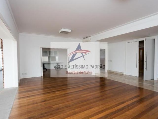 Apartamento Com 4 suítes 5 vagas a venda no Panamby