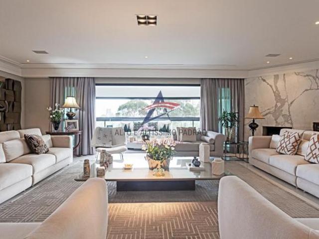 Apartamento com 4 suítes 5 vagas a venda no Panamby