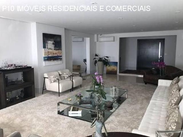 Apartamento com 4 Suítes 5 vagas a venda em Santo Amaro