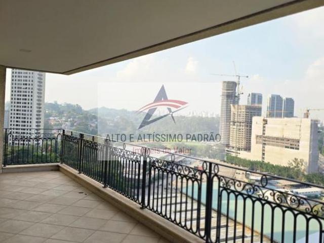 Apartamento com 4 suítes 6 vagas a venda no Panamby