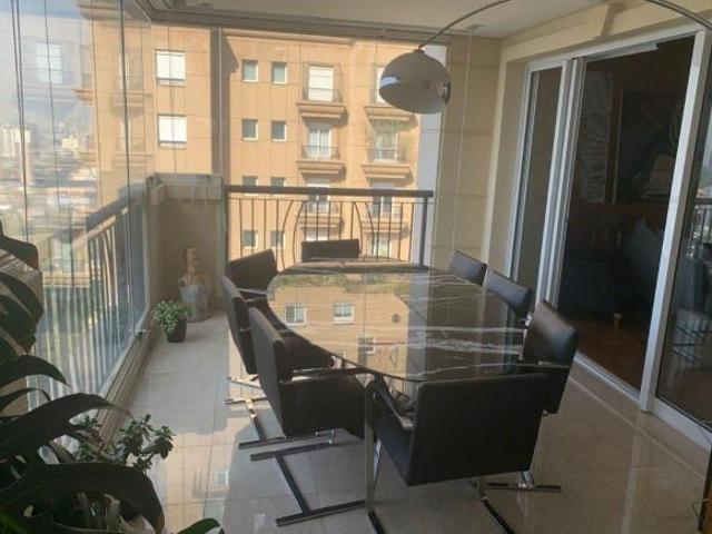 Apartamento com 4 suítes 6 vagas a venda no Panamby