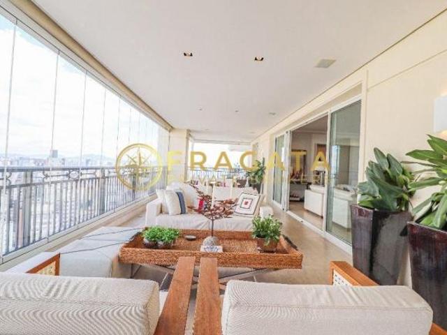 Apartamento com 4 suítes, 6 vagas de garagem, 538 m² venda Higienópolis São Paulo/SP