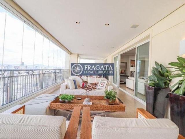 Apartamento com 4 suítes, 6 vagas de garagem, 538 m² venda Higienópolis São Paulo/SP