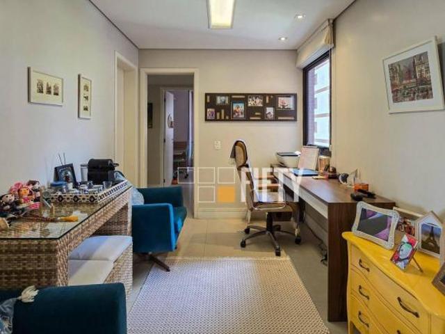 Apartamento com 4 suítes à venda, 210 m² Granja Julieta São Paulo/SP