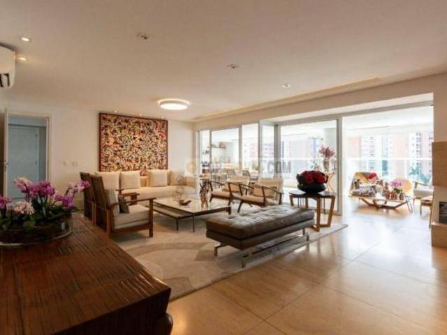 Apartamento com 4 suites à venda, 355 m² em Moema São Paulo/SP