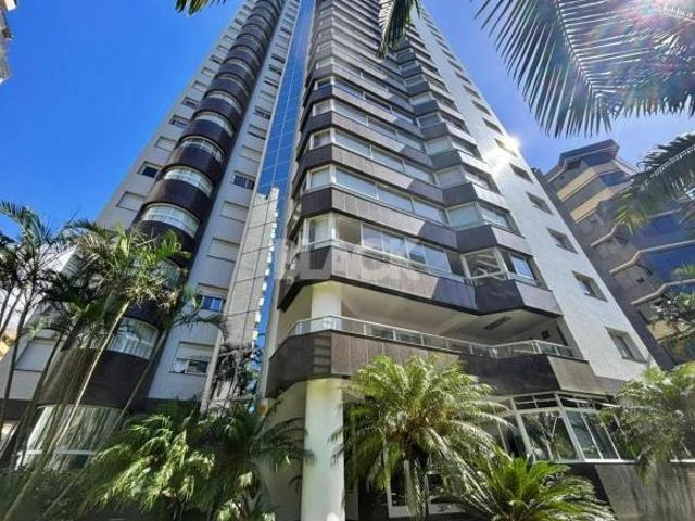 Apartamento com 4 Suítes a venda na Praia Grande em Torres RS