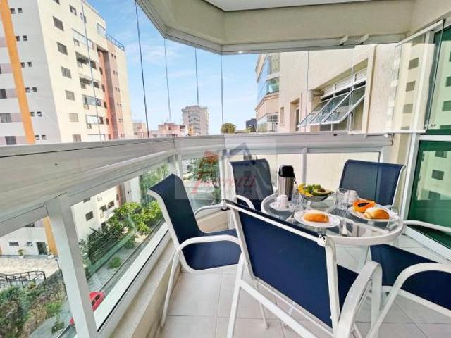 Apartamento com 4 suítes à venda na região da Brunela em Enseada, Guarujá/SP