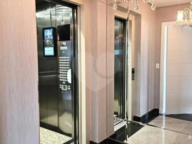 Apartamento com 4 suítes a venda no Alto da Boa Vista