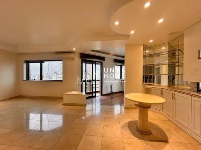 Apartamento com 4 suites à venda ou locação em Perdizes