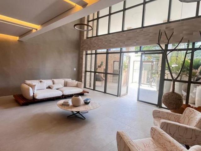 Apartamento com 4 suítes e 4 vagas à venda no Forte, em Praia Grande SP