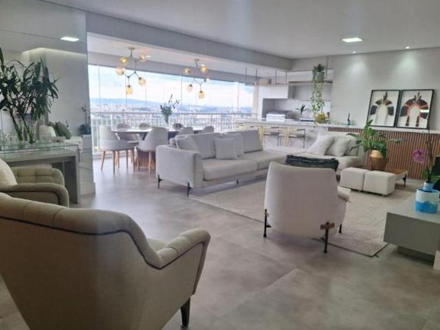 Apartamento com 4 Suítes e 3 vagas e varanda gourmet no Parque dos Príncipes. FL64