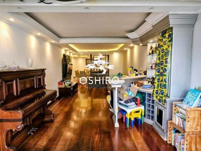 Apartamento com 4 suítes na Ponta da Praia Santos