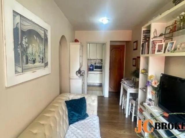Apartamento com 50 m², 1 Dormitório, Sala, Varanda, 1 Vaga