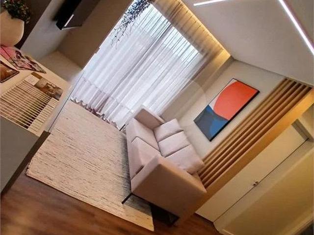 Apartamento com 53 m² e 2 quartos à venda em Campina do Siqueira, Curitiba